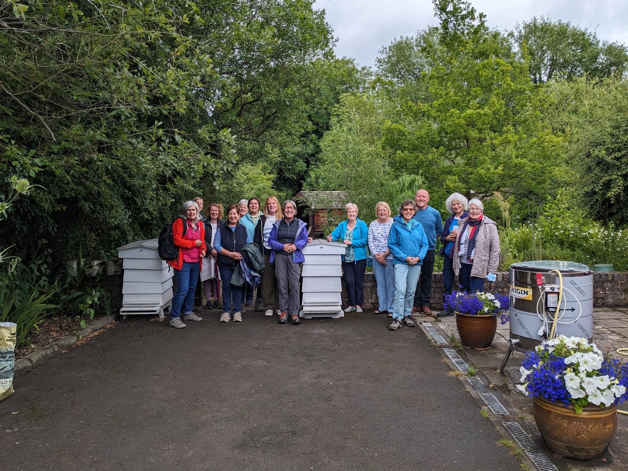 Volunteer outing - Feed The Birds